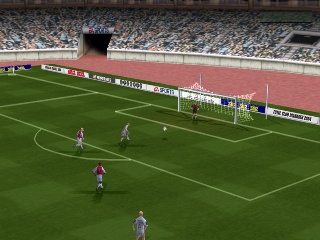 FIFA FOOTBALL 2004 - (PAL)